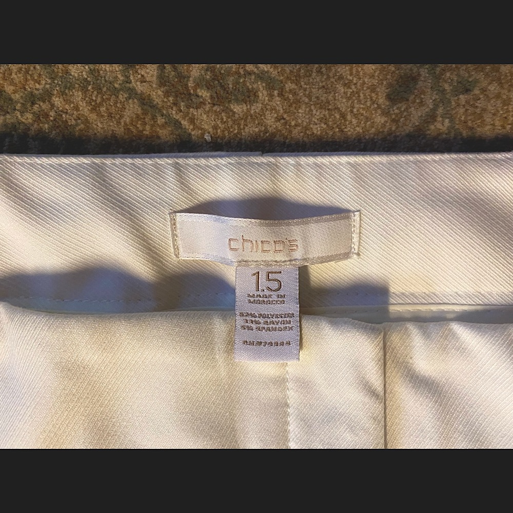 White Bell Bottom Hip Hugging Chicos. Size 15 Or Medi… - Gem
